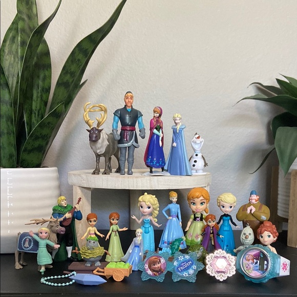 Disney | Toys | Disney Frozen Character Figurine Set Multicolor | Poshmark